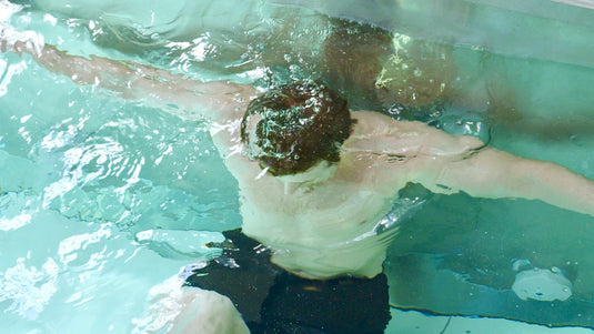 The Latest Research on Cold Plunging, Women’s Health, and When to Plun ...
